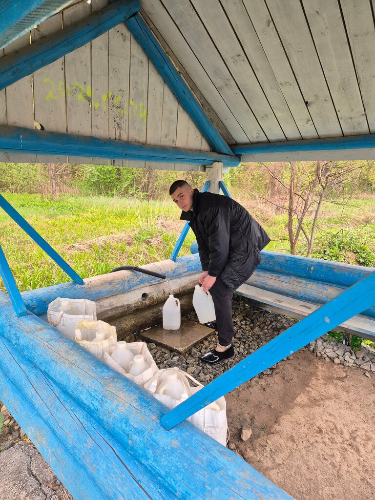 Pınar, çay Spring, stream, Kirovskaya oblastı, foto