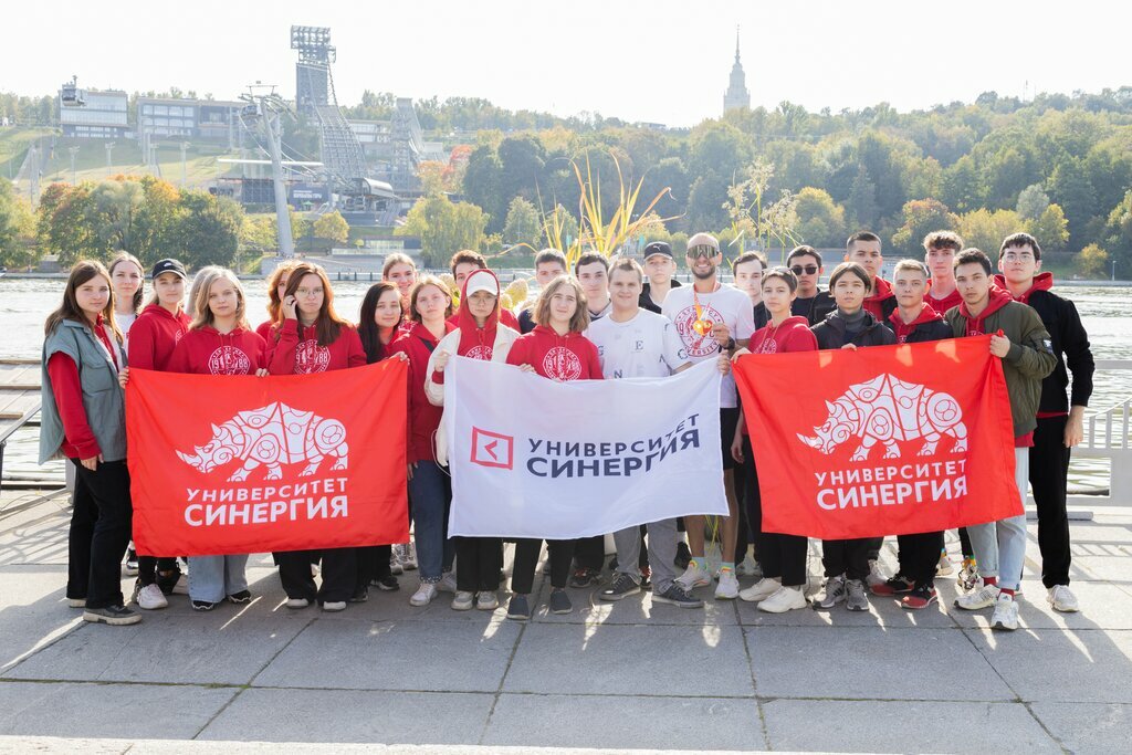 Üniversiteler Synergy University, Stavropol, foto