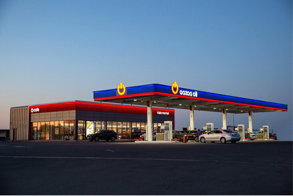 Benzin istasyonu Qazaq Oil, Almatı, foto