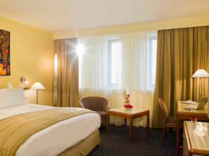 Sofitel Algiers Hamma Garden (Rue Hassiba Ben Bouali No:172), otel  Algiers'ten