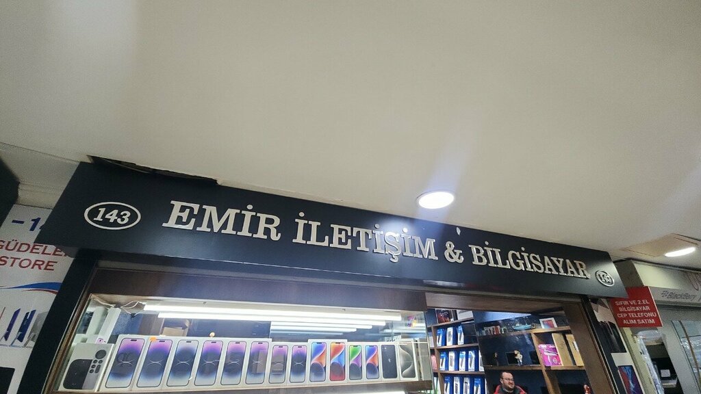 Cep telefonu ve aksesuarları satış mağazaları Emir İletişim, İstanbul, foto