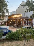 Pizza Pestorini (Украинская улица No:1А), pizzacılar  Feodosya'dan (Kefe'den)