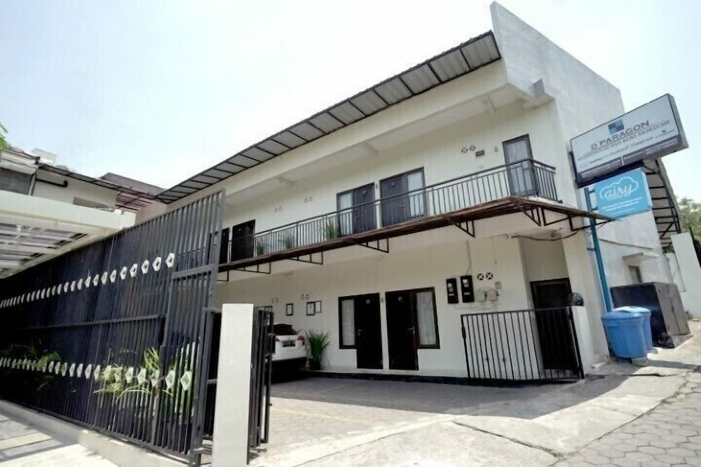 Otel D’Paragon Tambakboyo, Dünya, foto