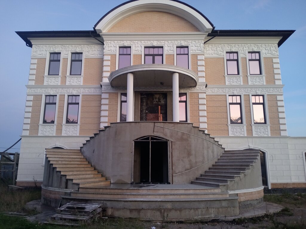 Taş ürünler ve yapılar Locus, Saint‑Petersburg, foto