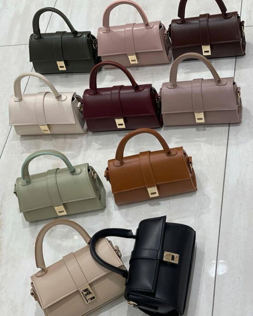 Ayakkabı mağazaları Yiğit Çanta & Cüzdan, İstanbul, foto