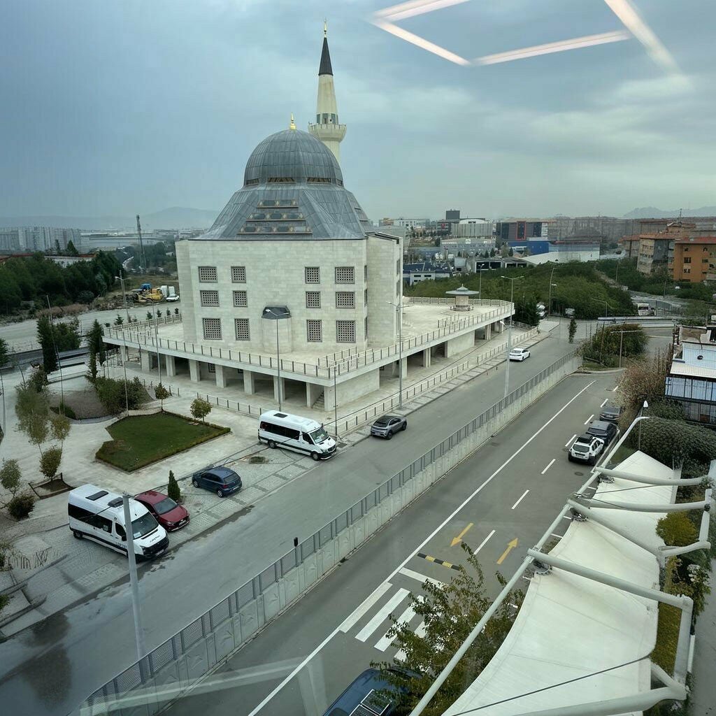 Banka Kuveyt Türk Bankacılık ve Yaşam Üssü, Çayırova, foto