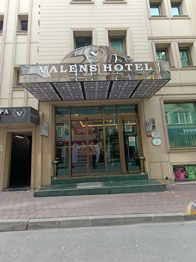 Güzellik merkezi ekipmanları İsber Berber Malzemeleri, İstanbul, foto
