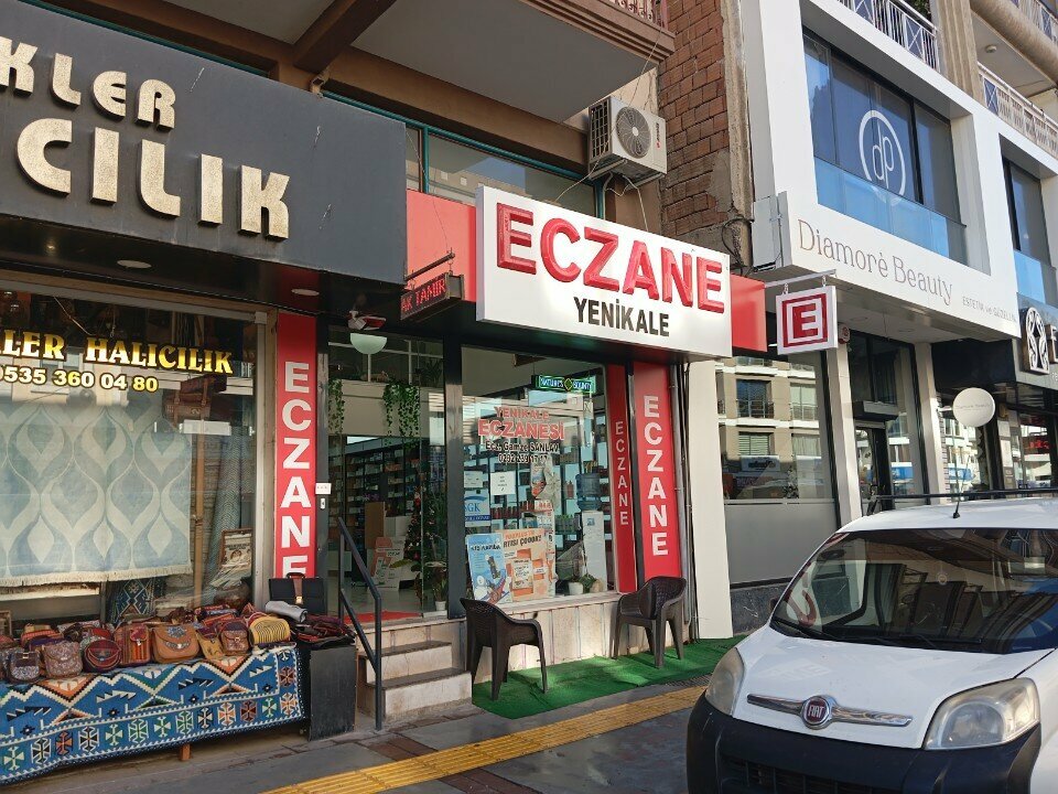Eczaneler Yenikale Eczanesi, İzmir, foto