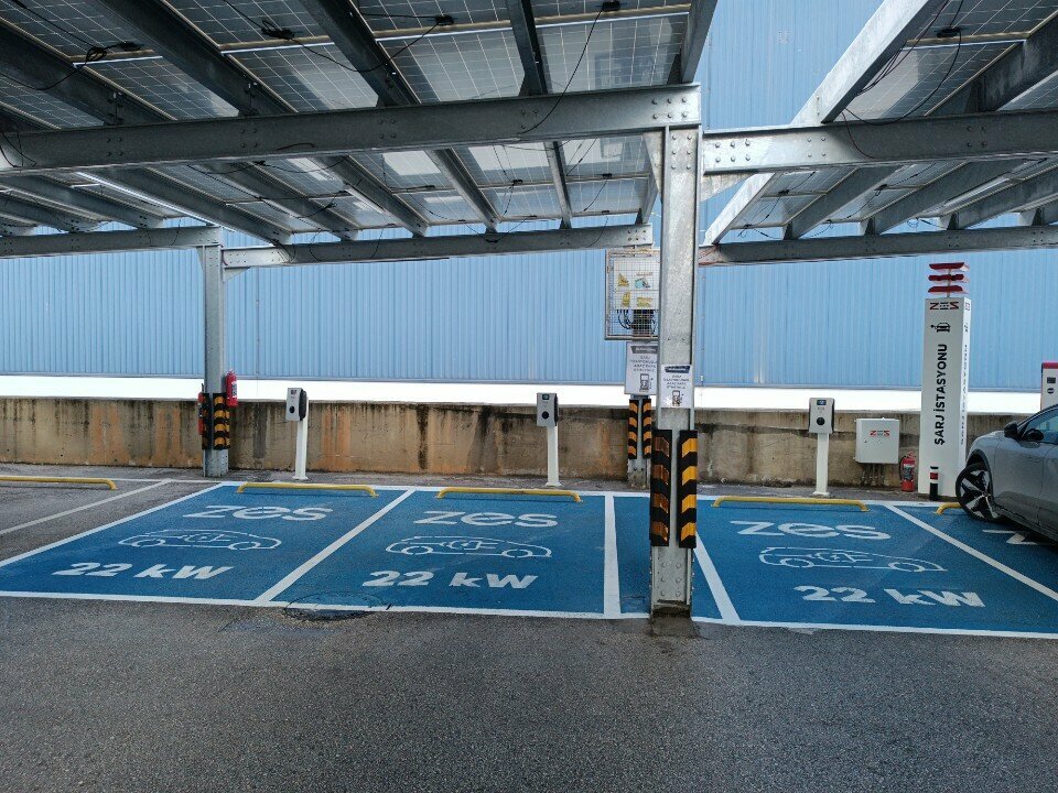 Elektrikli oto şarj istasyonları Zes Elektrikli Şarj İstasyonu, İzmir, foto