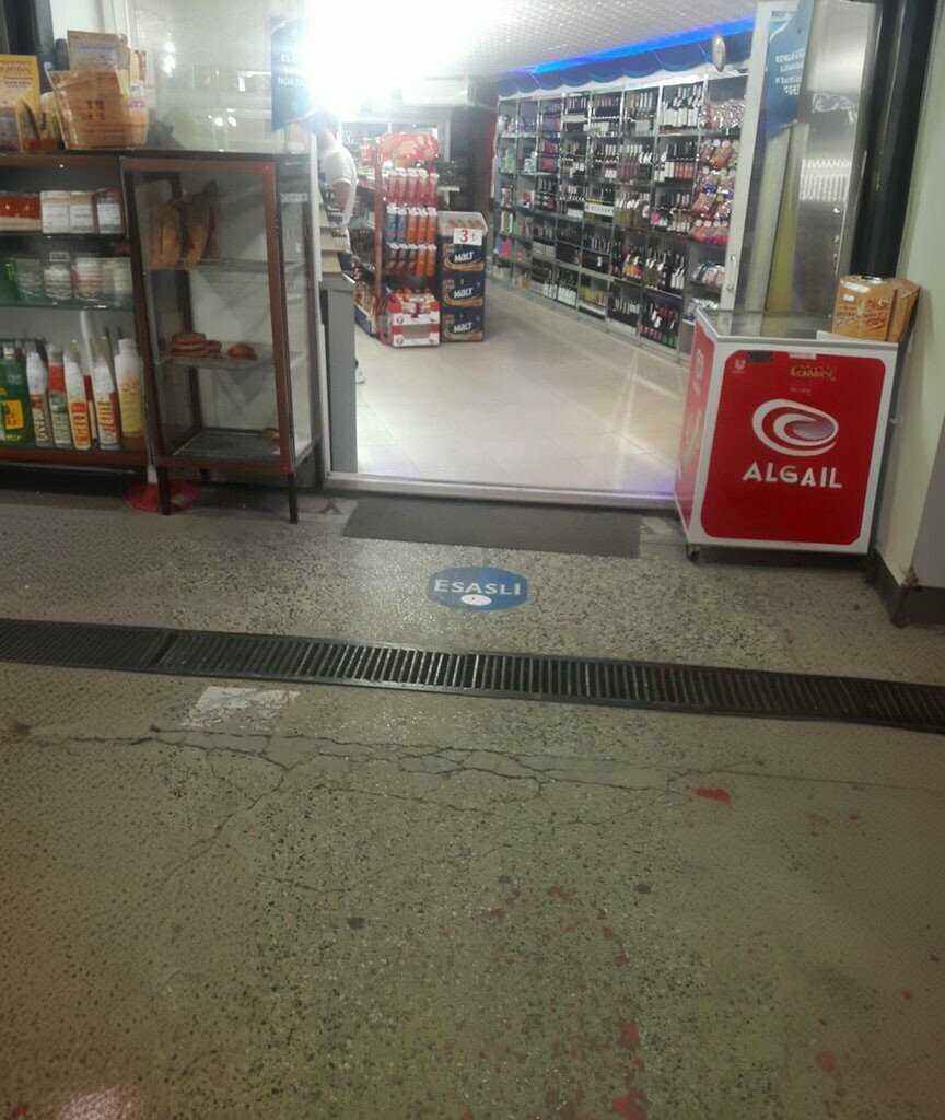 Mini-market Yüksel Market, Kuşadası, foto