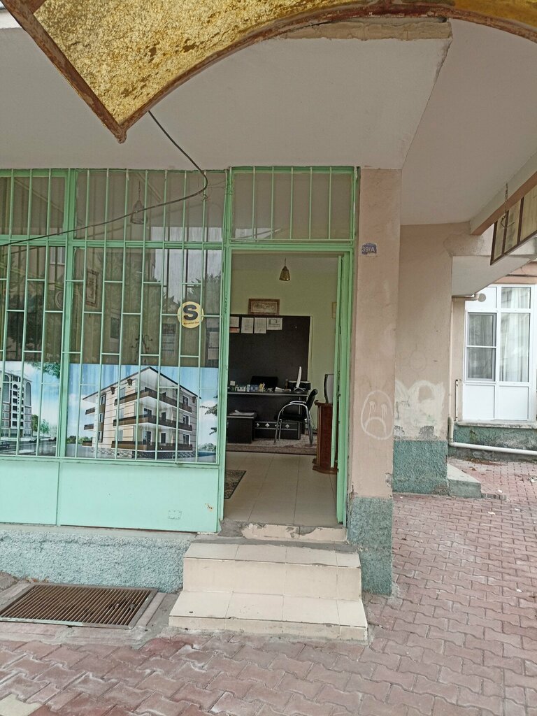 Emlak ofisi Hicret Emlak, Konya, foto