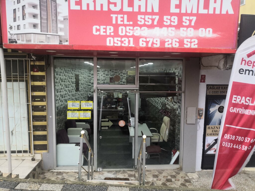 Emlak ofisi Eraslan Emlak, İstanbul, foto