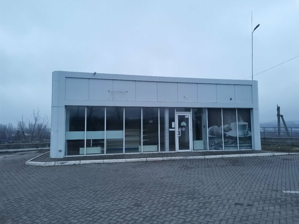Benzin istasyonu Tirex Petrol, Beltsi, foto