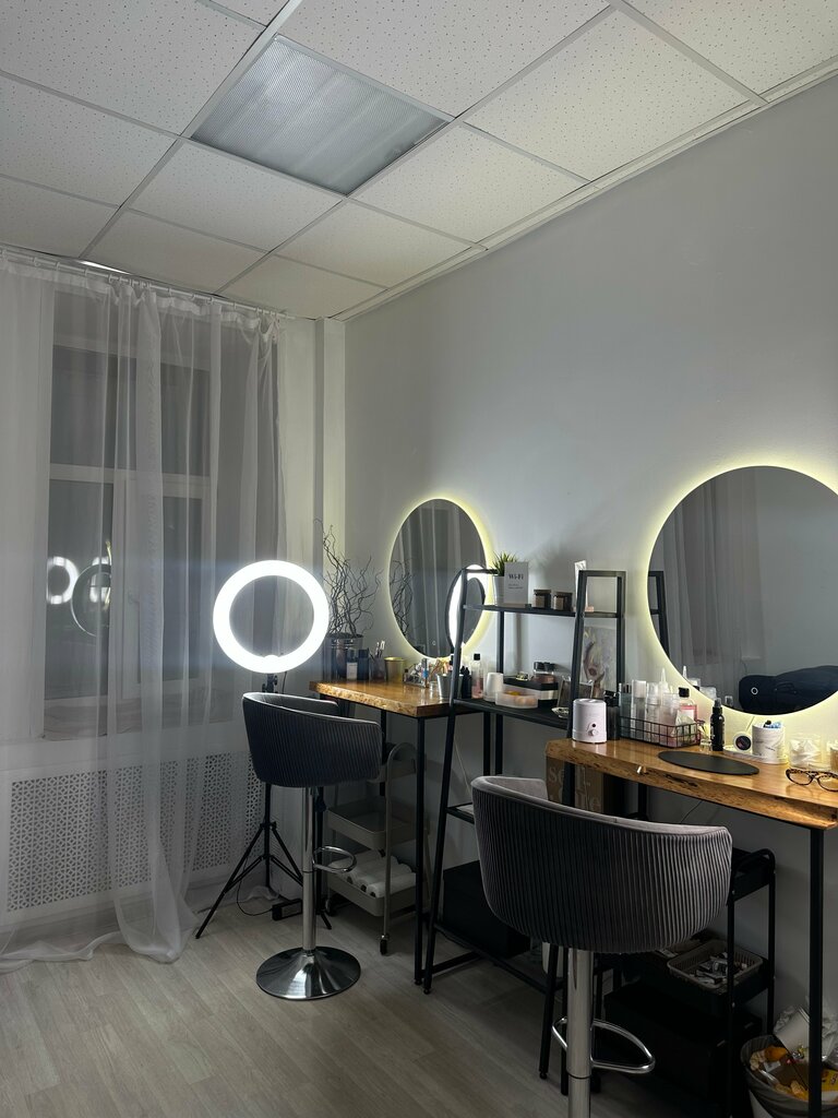 Kaş ve kirpik salonu Mir Ly, Moskova, foto