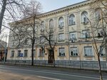 Liceul Teoretic Mircea Eliade (strada Mitropolit Gavriil Bănulescu-Bodoni No:33, Chisinau), lise  Kişinev'den