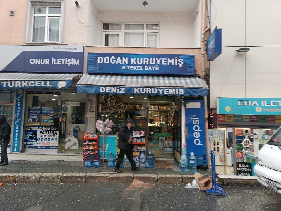 Tütün, sigara mağazaları Doğan Kuruyemiş & Tekel Bayii, İstanbul, foto