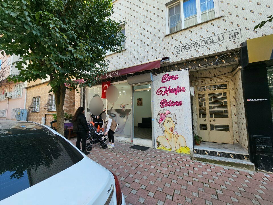 Kuaförler Esra Sarı, İstanbul, foto