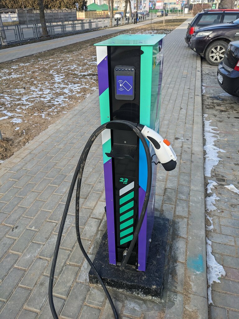Elektrikli oto şarj istasyonları Evika!, Baranavichy, foto