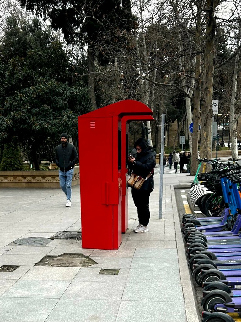 Ödeme terminali Milliön, Bakü, foto