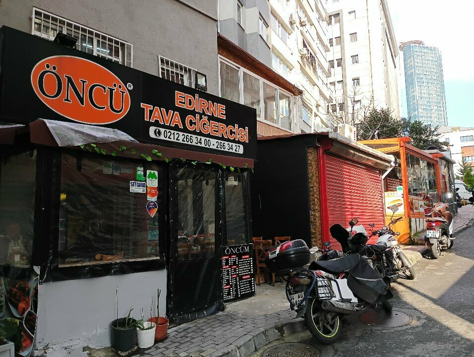 Fast food Öncü Edirne Tava Cigercisi, İstanbul, foto