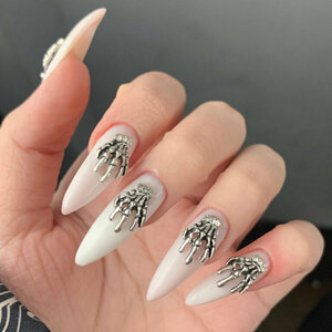 Nails & Lashes (Ivanovskaya Street No:30), güzellik salonu  Kohma'dan