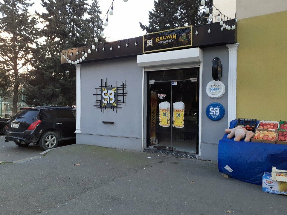 Bar Salyan, Bakü, foto