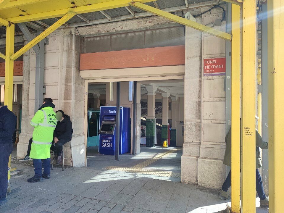 ATM'ler Yapı Kredi, İstanbul, foto