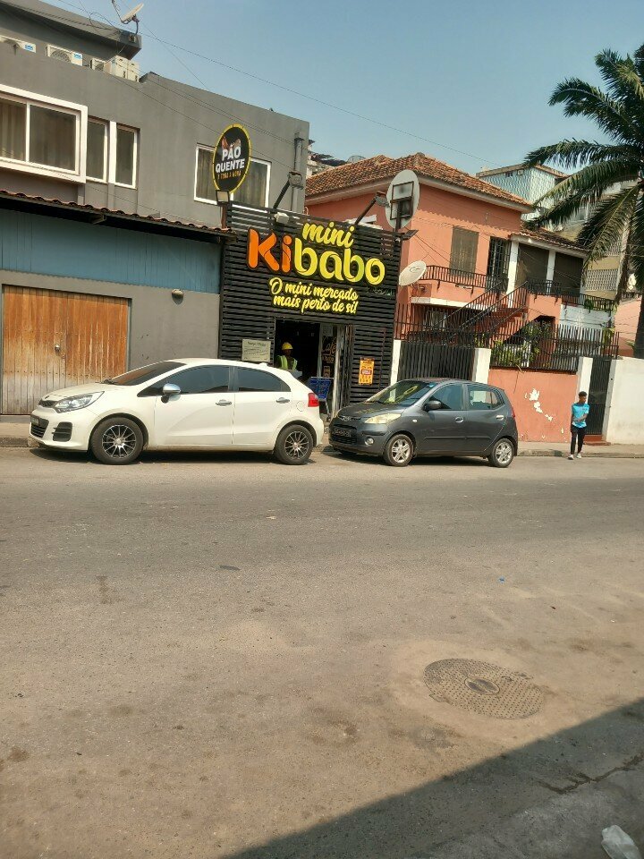 Süpermarket Kibabo, Loanda, foto