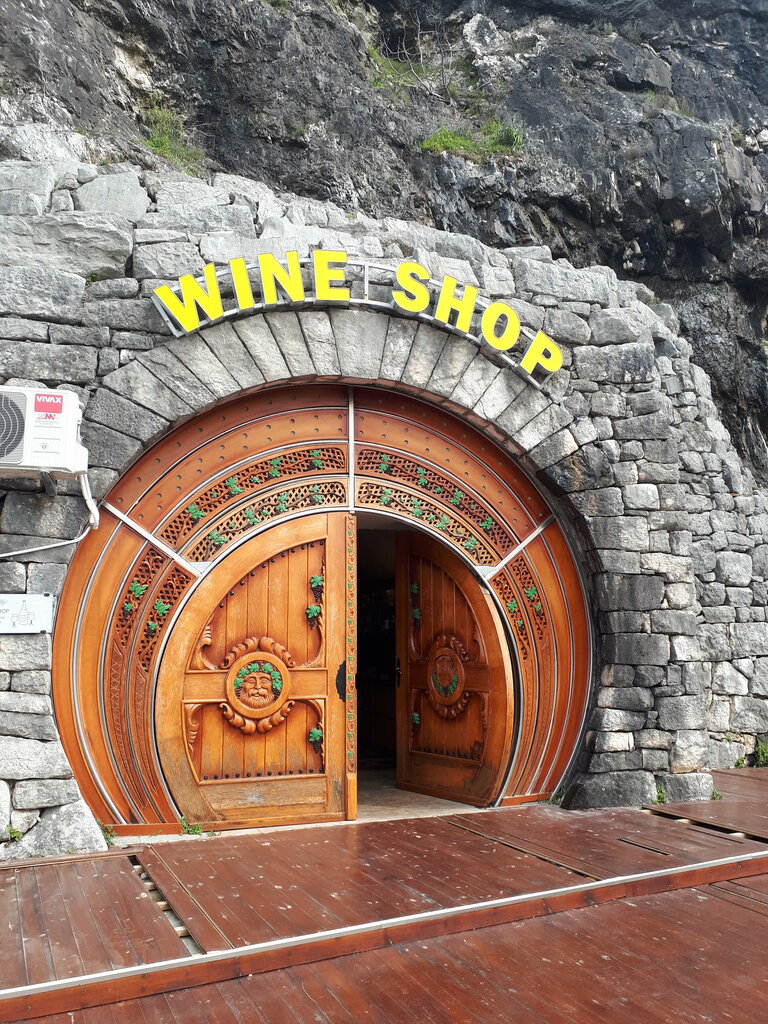 Alkollü içecekler Pećina Vina Plantaže, Dünya, foto