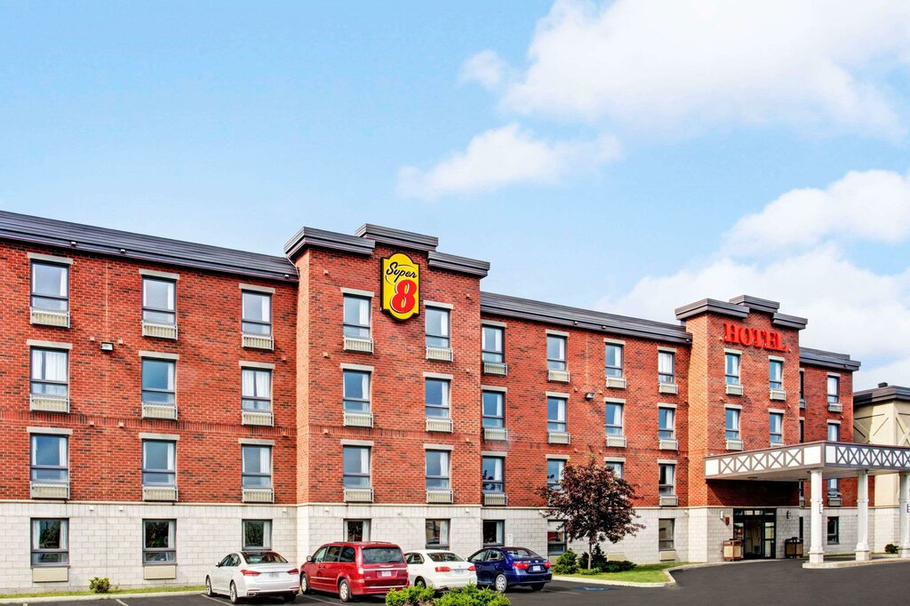 Otel Super 8 by Wyndham Lachenaie/Terrebonne, Quebec, foto