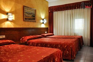 Hotel Aragon (Calle Pinzones No:2, Santa Marta de Tormes, Salamanca), otel  Kastilya ve Leon'dan
