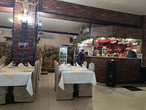 Okhotnik (ulitsa Lenina No:50, selo Praskoveya), restoran  Stavropolski krayından
