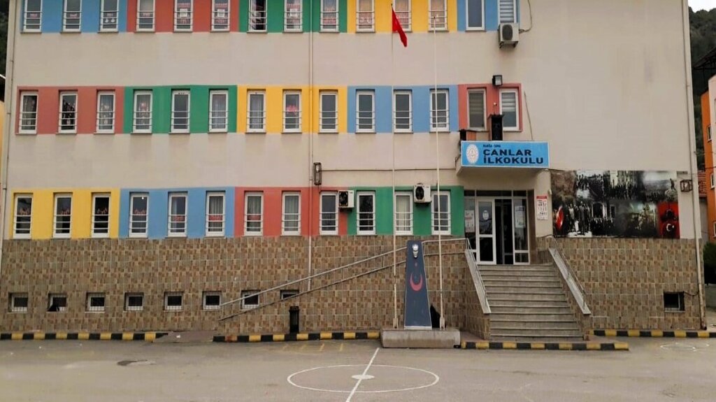 Ortaokul Canlar İlkokulu, Soma, foto