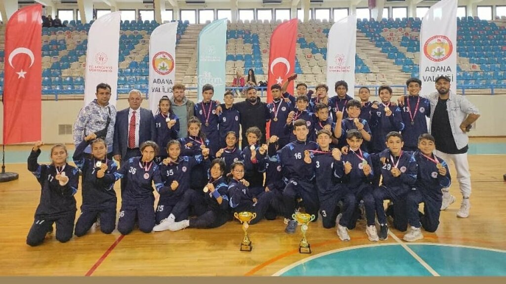 Ortaokul Orhangazi Ortaokulu, Adana, foto