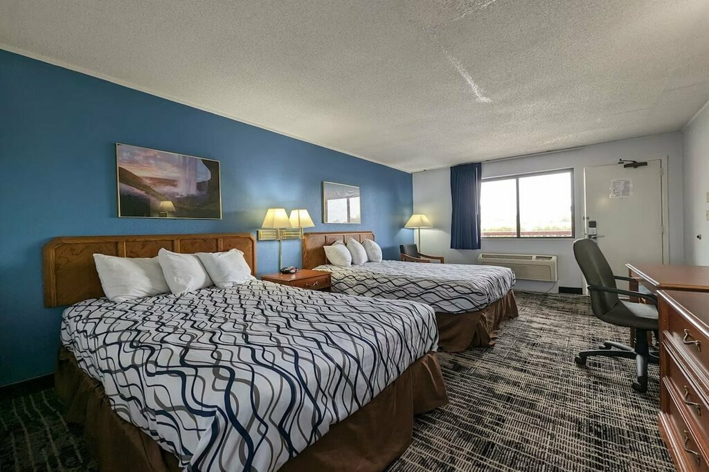 Otel Sprucewood Inn, Elyria, foto