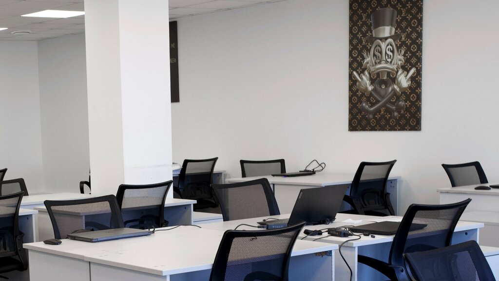 Emlak ofisi Петровские квартиры, Saint‑Petersburg, foto