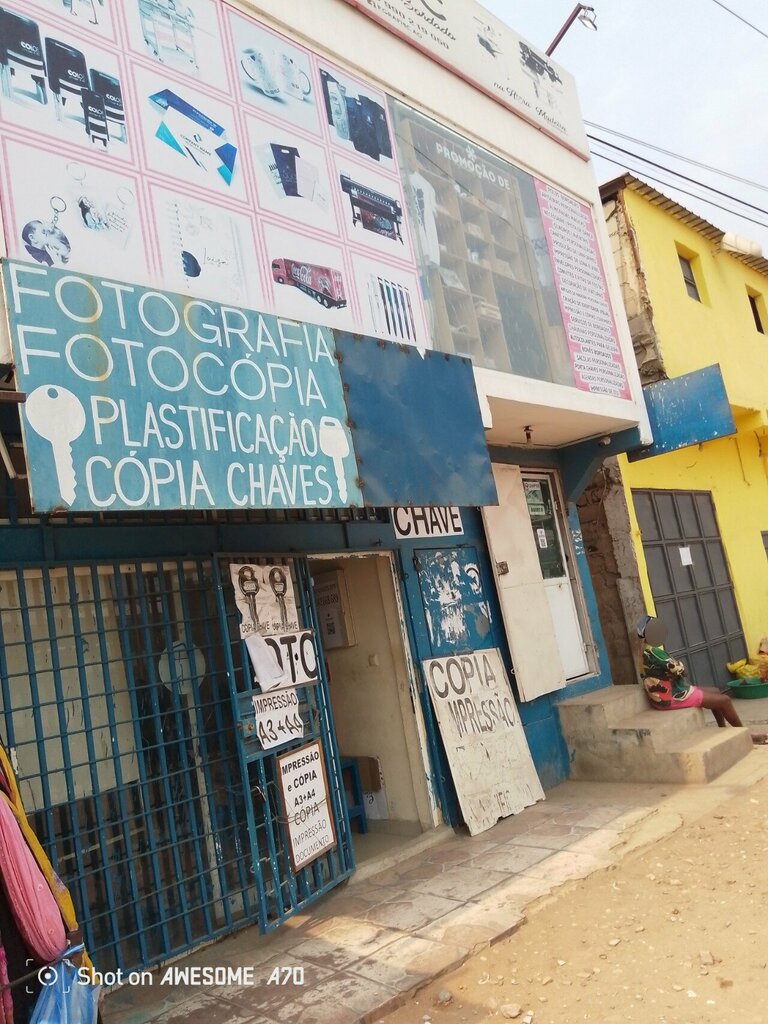 Fotokopi dükkanları Grafica, Loanda, foto
