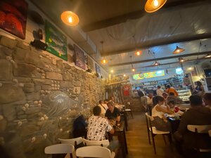 BarabulaBar (набережная имени В.И. Ленина No:15Е), kafe  Yalta'dan