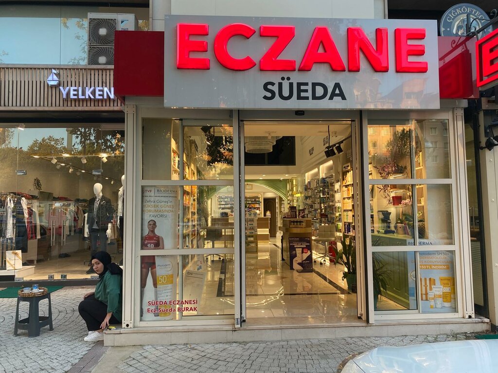 Eczaneler Süeda Eczanesi, İstanbul, foto
