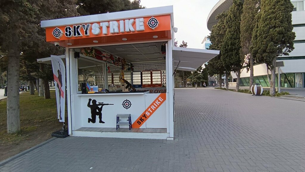 Atraksiyon Skystrike, Bakü, foto