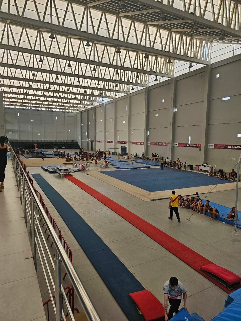 Spor okulları Pabellón de Gimnasia, Cochabamba, foto