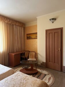 Zvezdnii zamok (Admirala Nakhimova Street No:56А), otel  Astrahan'dan