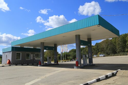 Benzin istasyonu ННК, Primoriye, foto
