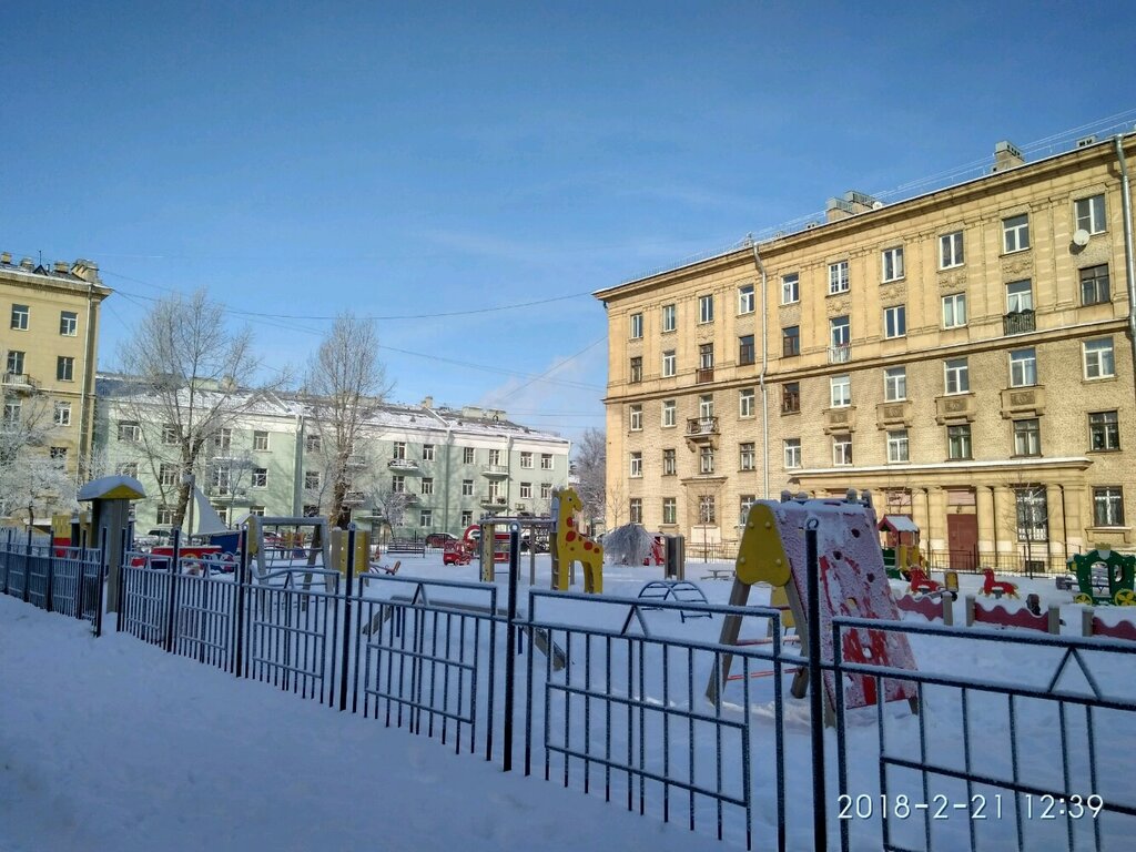 Oyun alanı Playground, Saint‑Petersburg, foto