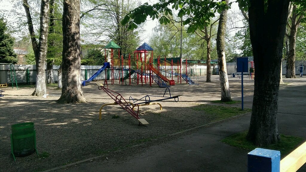 Oyun alanı Playground, Krasnodar, foto