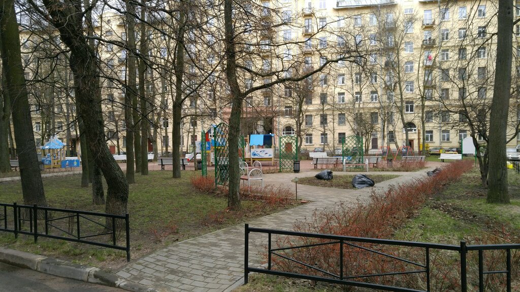 Oyun alanı Playground, Saint‑Petersburg, foto