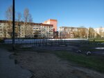 Khokkeyny kort (Yaroslavl Region, Town of Tutayev, Borisoglebskaya storona), stadyum  Tutayev'den