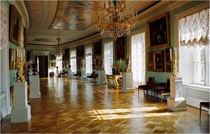 State Museum Reserve Pavlovsk (St. Petersburg, Pushkinsky District, Pavlovsk, Pavlovskiy park), müzeler ve sanat galerileri  Pavlovsk'tan
