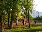 Playground (Moscow, Severo-Zapadniy Administrative Okrug, Severnoye Tushino District), oyun alanı  Moskova'dan