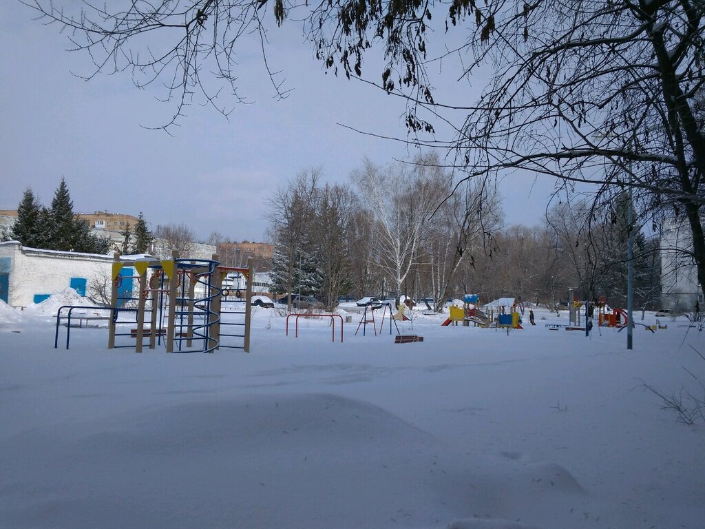 Oyun alanı Playground, Samara, foto